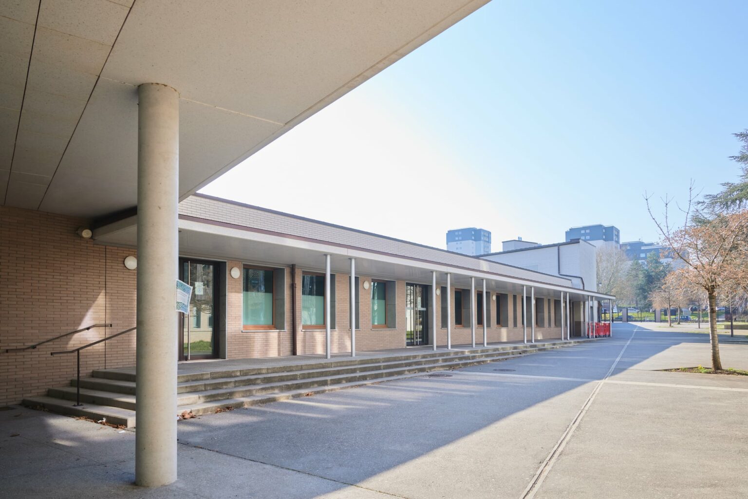 Contact | Lycée Descartes | Antony